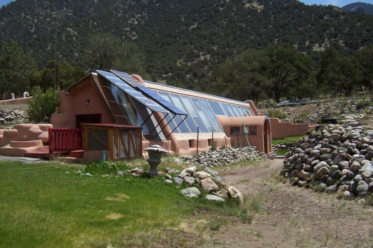 Earth Houses | Solarpunk Cities